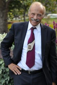 Corporate Overview - Officers & Directors - Person Details | Redwood ...